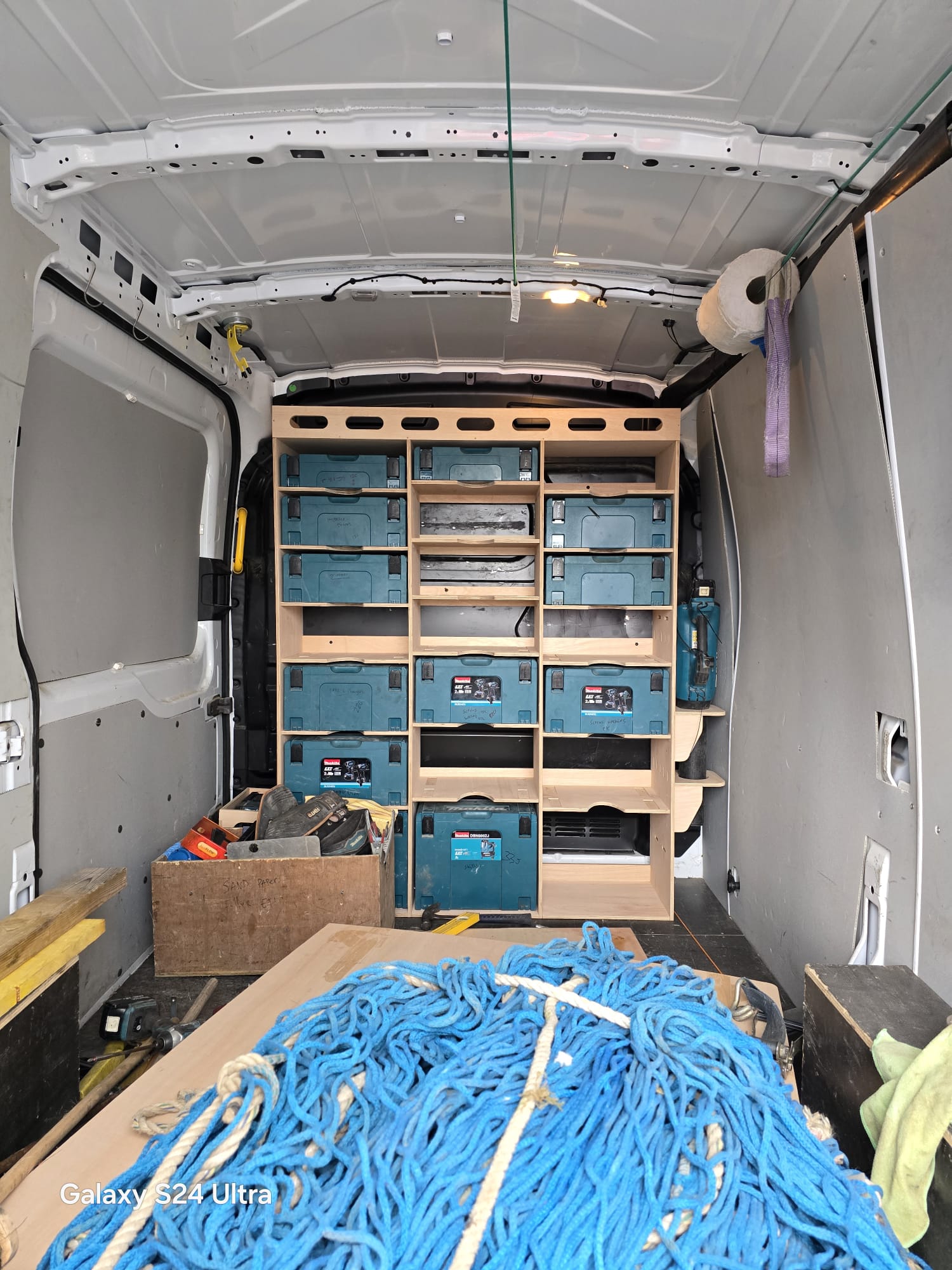 Efficient Van Racking and Shelving Solutions for Organized Mobility ...